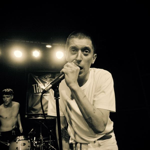 HEAVY LUNGS - Heavy Lungs - Descend | Amazing Radio